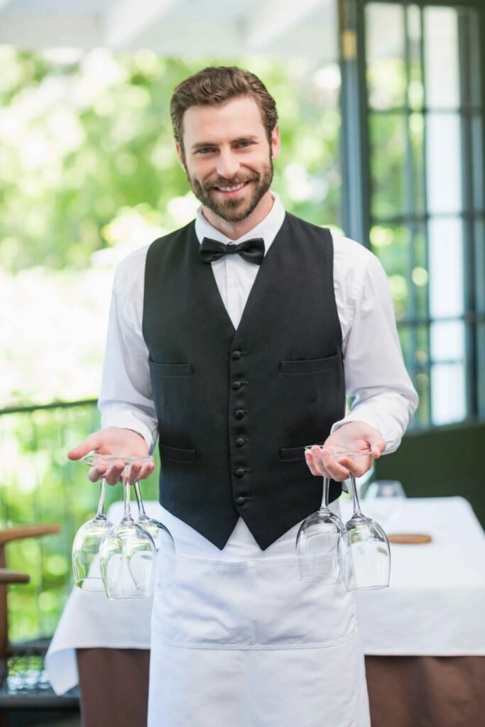 Professional Waiter Services in Saudi Arabia - Seerah